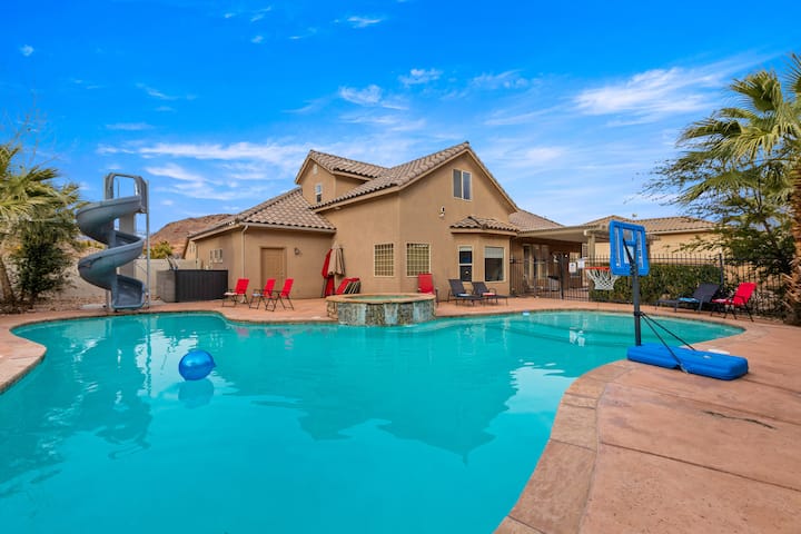 Family Fun Stay W/ Big Pool & Twisty Slide - St. George