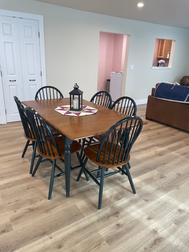 Peaceful Intown Studio ~ Walk To Shops & Dining - Damariscotta, ME