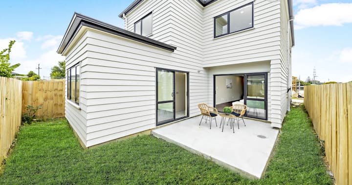 Modern Family Retreat Near Auckland City & Airport - 奧克蘭