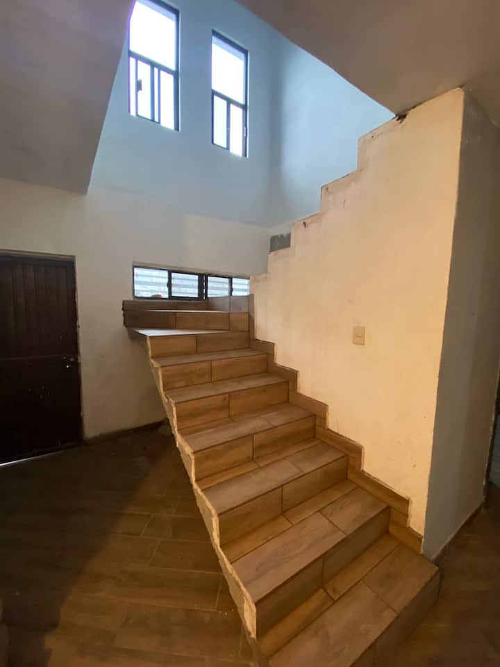 Casa En Renta Para Empresas, Al Sur De Saltillo. - Saltillo