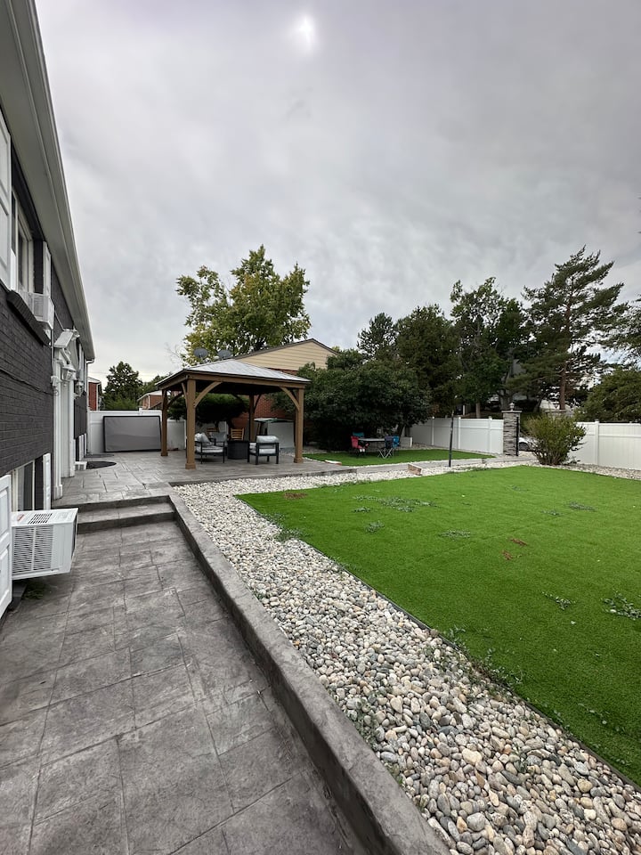 Beautiful Apartment In The Heart Of Denver! - Englewood, CO