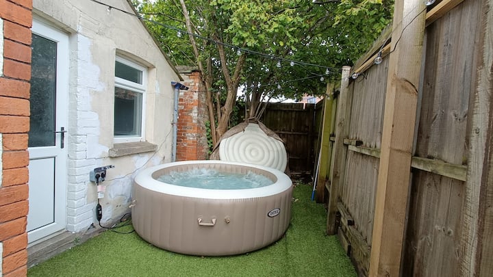 Peaceful Hideaway With Hot Tub Near Cardiff Centre - Cardiff