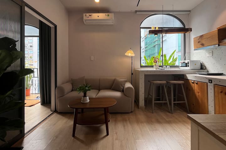 [Miostay] Calm & Cozy Retreat | Balcony, Elevator - Ho Chi Minh City