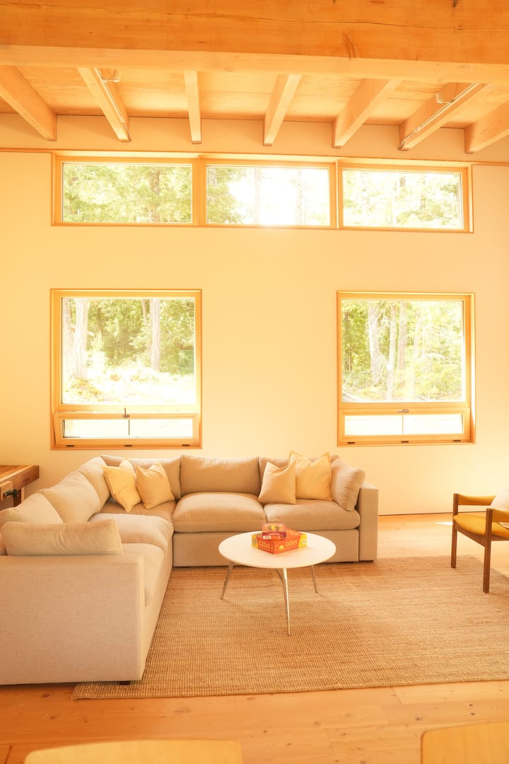 The Ply Cabin - Sunshine Coast