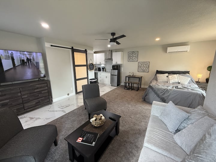 Executive Suite Near Texrail | Relax & Recharge - C&A, North Richland Hills