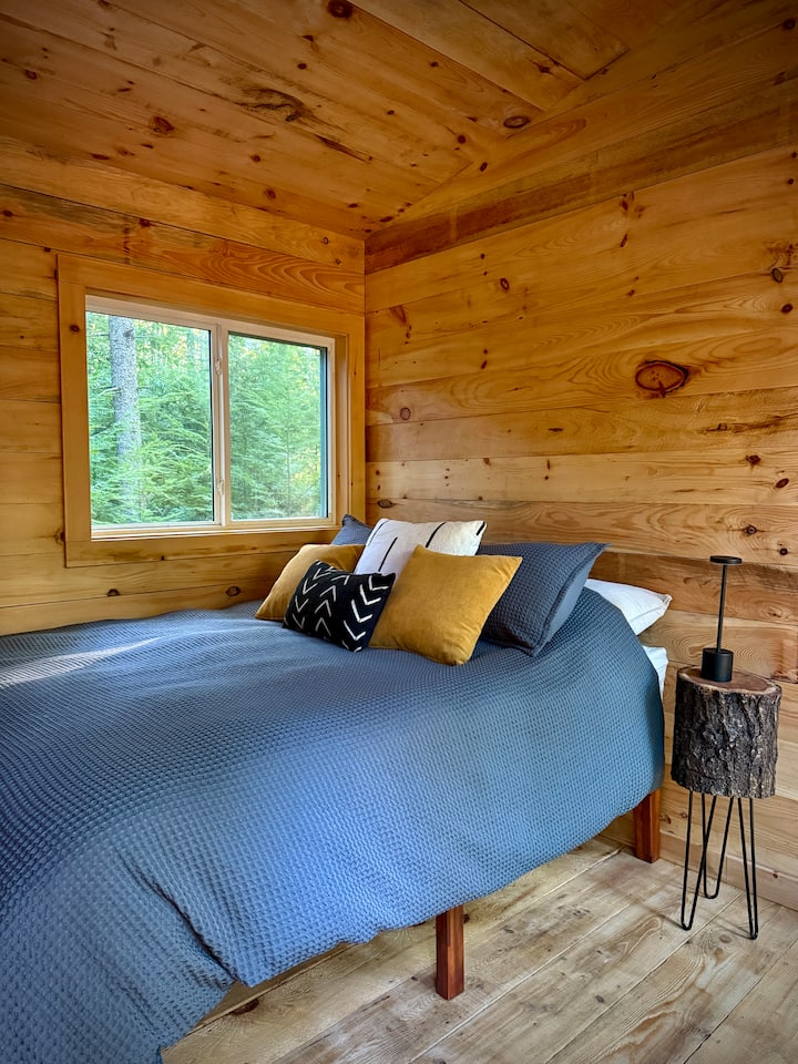 Black Cabin In The Woods - Damariscotta, ME