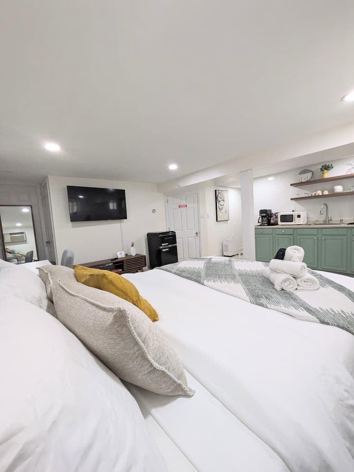 Sleek Modern Studio Close To Nyc, Ewr & Dream Mall - Englewood, NJ