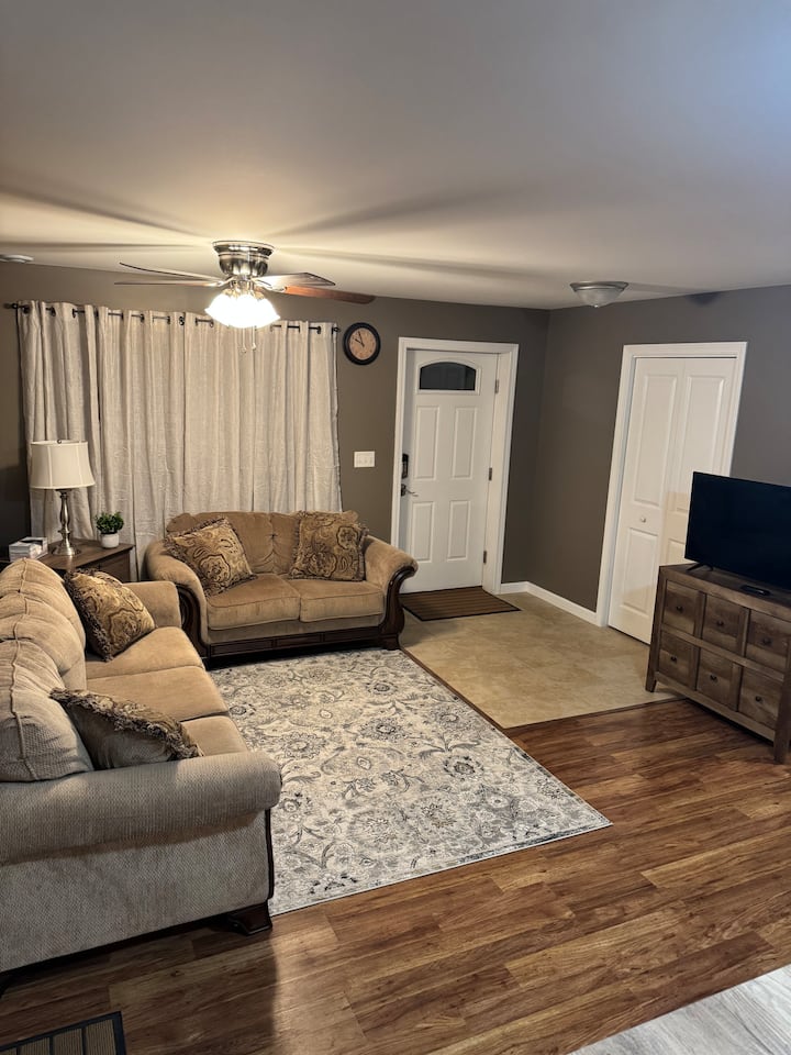 2 Bedroom Duplex In A Beautiful Neighborhood - Presque Isle, ME