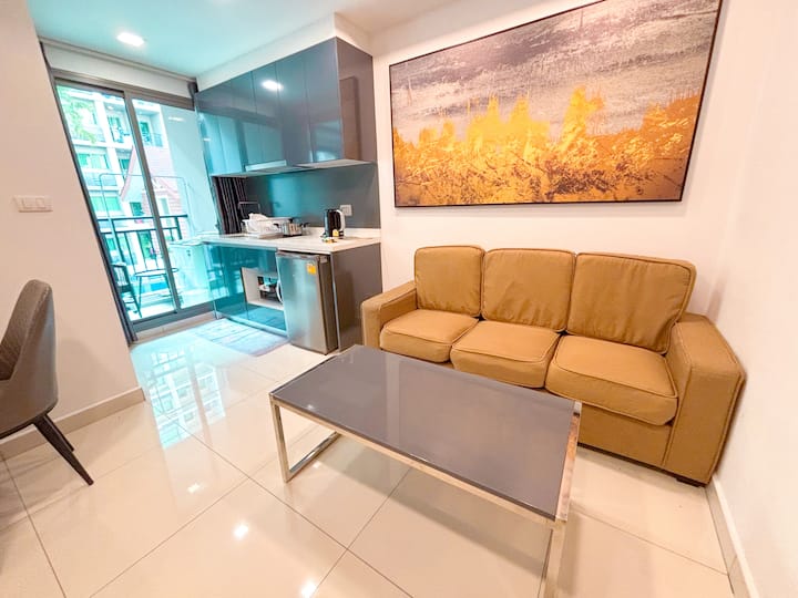 1 Bedroom Pool View In Arcadia Beach Continental - Jomtien
