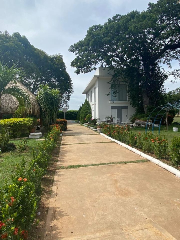 Casa Valle, Piscina, Kiosko, Cancha Futbol - Valledupar