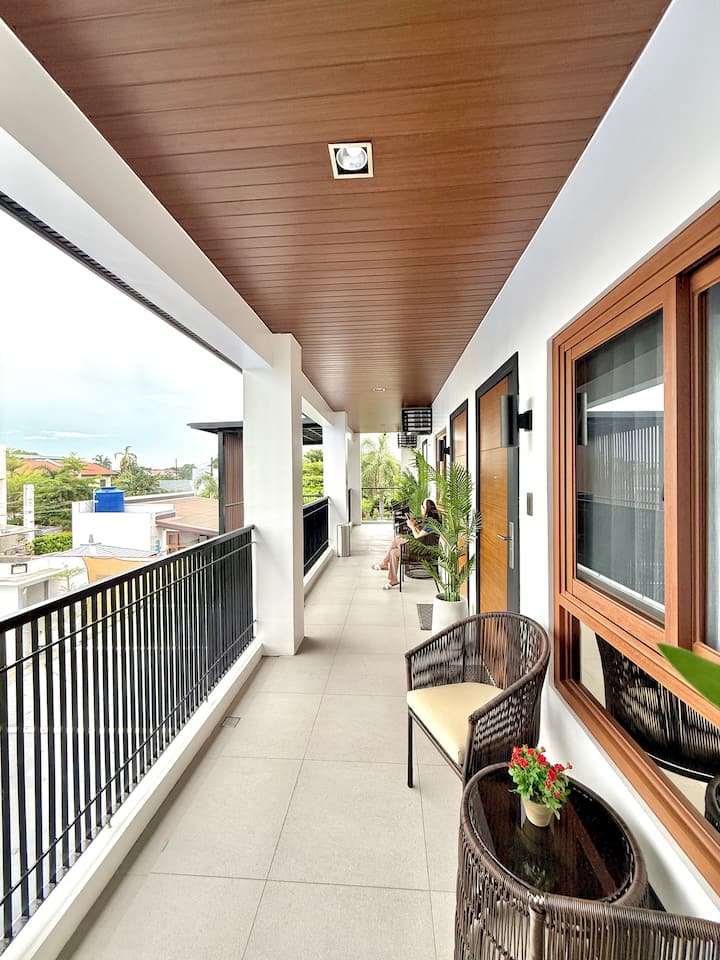 The Balcony: Suite Room With Scenic View - Guiguinto