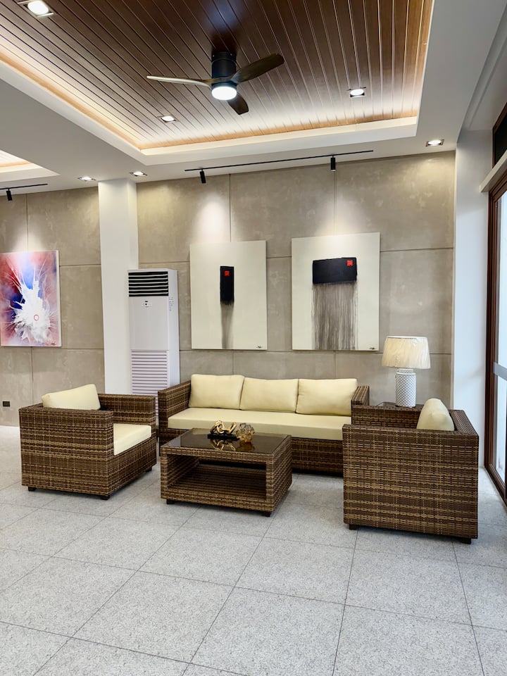 The Balcony: Suite Room With Scenic View - Guiguinto