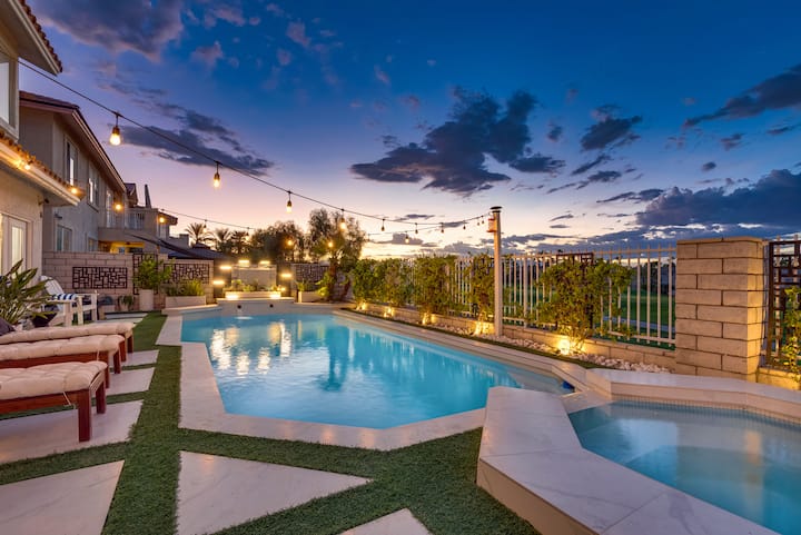 Five-star Escape On The Fairway - Henderson, NV