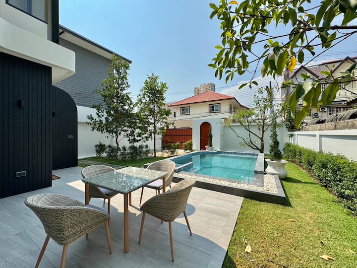 Wat Kate New Pool Villa - Chiang Mai