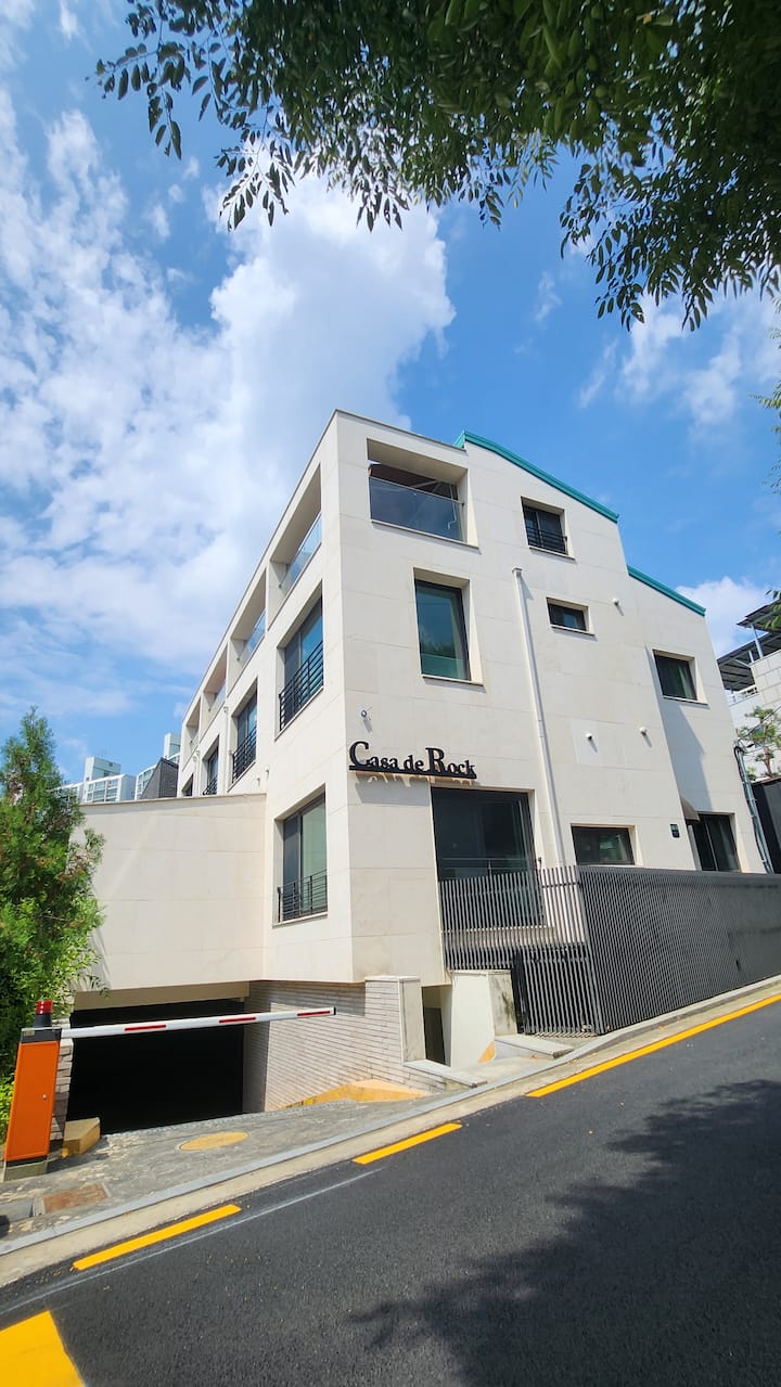 [까사드록메이]강남/방4,화장실3/복층,테라스2/주차2무료/2박이상 식사제공/워크샵/닌텐도 - 분당구