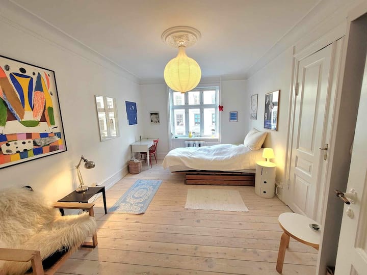 Nordic, Quiet, Cosy Room - Copenhaguen