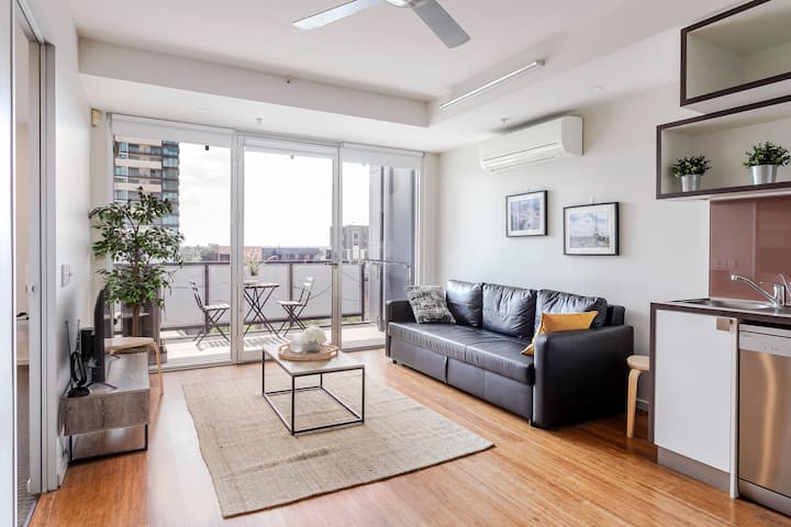 “City Stay! Cbd 2br Walk To City & Rundle Mall - Prospect