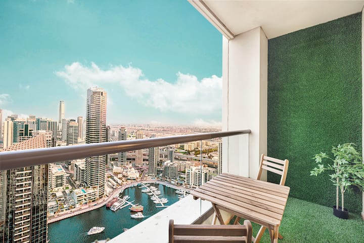 Luxury Beachside Jbr Apartment | Prime Location - Dubai