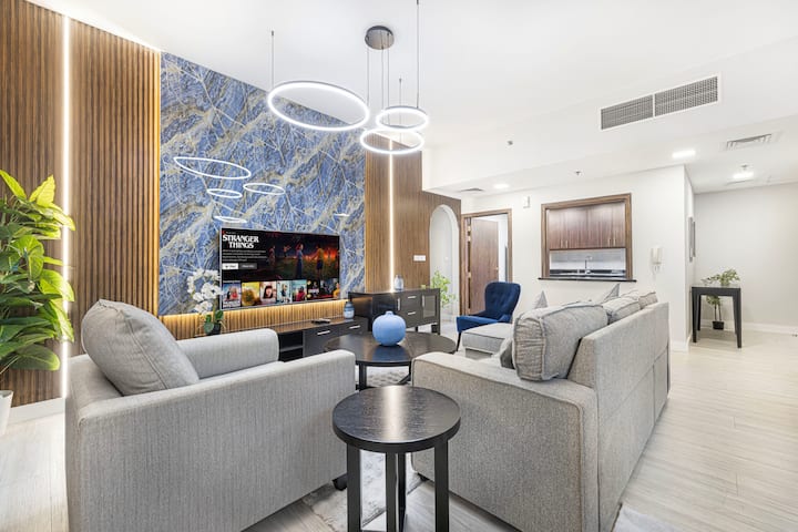 Luxury Beachside Jbr Apartment | Prime Location - Dubai Marina