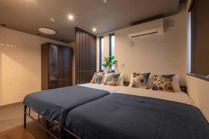 高田馬場駅から徒歩8分/新宿駅まで電車で5分/最大10名/新大久保徒歩圏内/浅草・上野 - Shinjuku