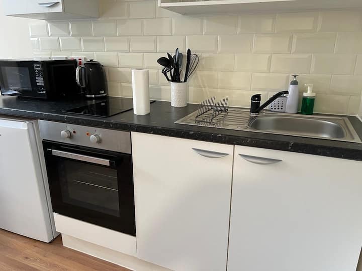 City Centre Brand New Cosy Studio - Derby, UK
