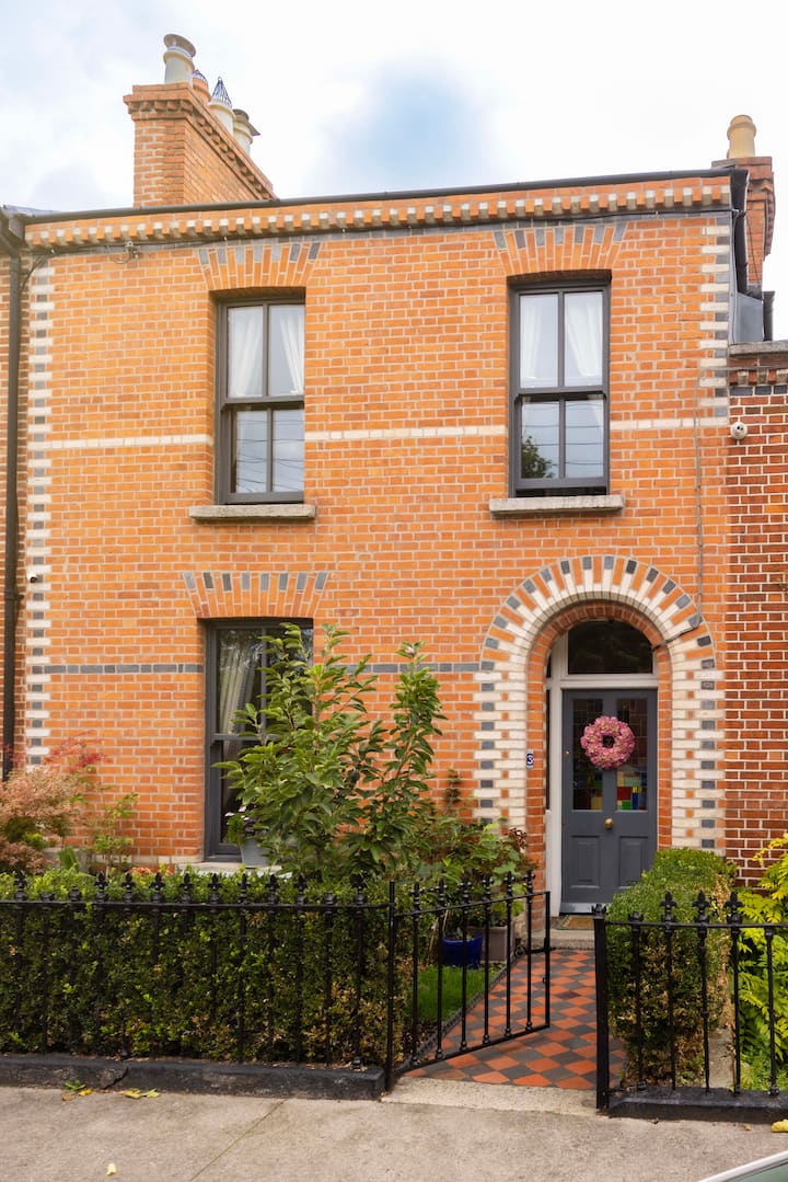 Stunning Victorian Townhouse In Portobello - Dublin