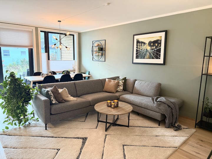 Nyere, Sentrumsnær Leilighet M/parkering - Kristiansand