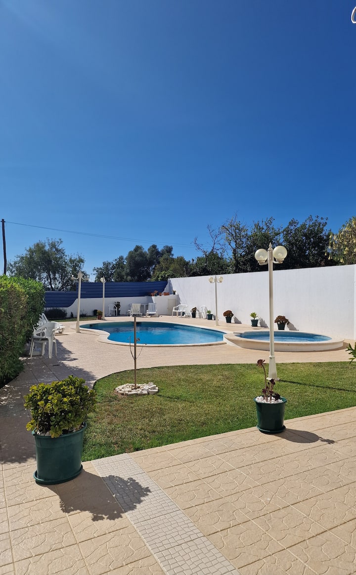 Portimão : Appart Calme, Piscine & Plages - Praia da Rocha