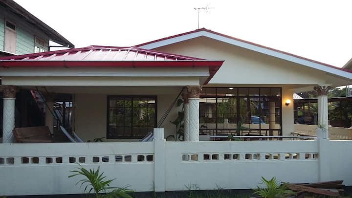 Huize Bloem Daal - Paramaribo