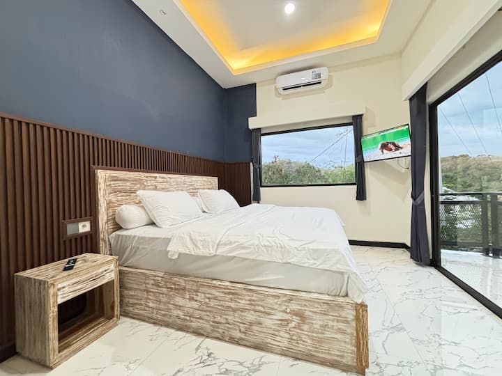 Hostel Labuan Ora, Nyaman Dan Tempat Strategis - Labuan Bajo