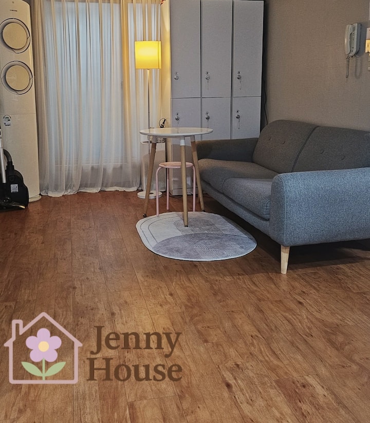 [제니하우스 신사]신사역 2분! 병원인접,뷰티관광,콘서트관람,한강,압구정근처,팬미팅관람 - Seoul