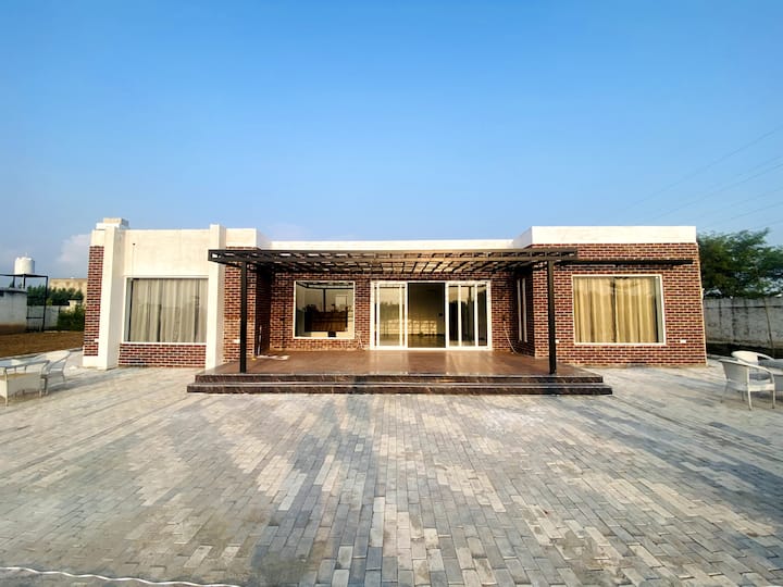 Hidden Farm – Luxury Retreat & In-house Restaurant - Rajpura