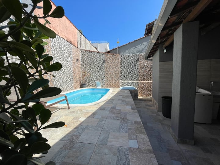 Casa Para Temporada Próximo à Praia, Com Piscina - Ubatuba