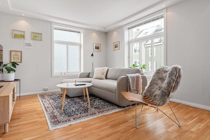 Sander's Polar Getaway | Downtown - トロムセー