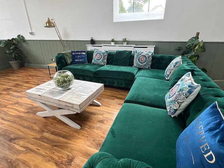 The Cotswold Wellhouse - Cotswolds