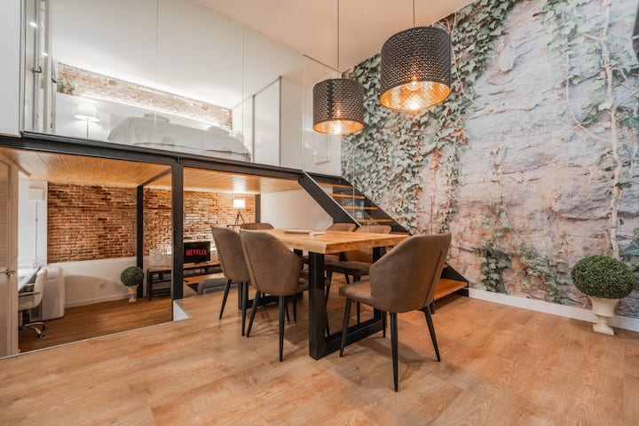 3min Walk ->Malasaña | Trendy Cafés & Tapas Street - Madrid