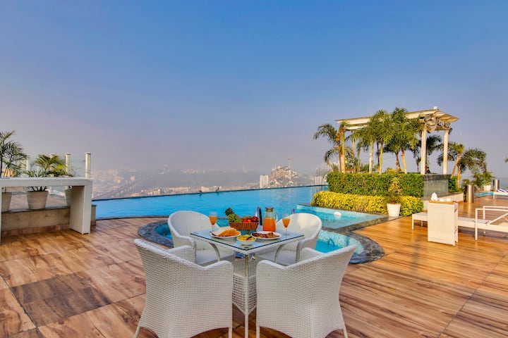 5 Rooms W/pool, Terrace & Gym In City Centre - Jaipur