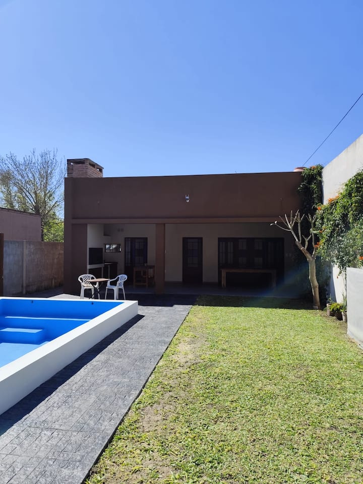 Casa Para Descanso Y Relax Asegurado - Reconquista