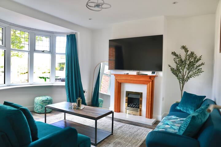 Stylish 3-bed Home In Maidstone - Garden - Parking - Maidstone