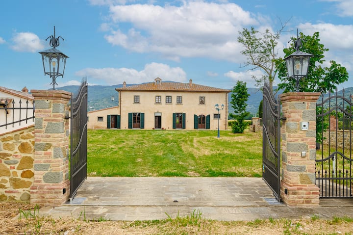 Podere Ponticelli - Villa Overlooking Cortona - Cortona