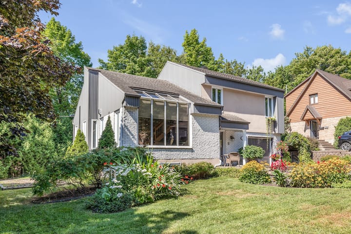 Le Monchatel Sanctuary - A Scandinavian Bliss - Quebec City