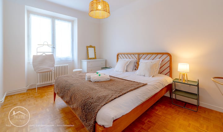 Appartement Lumineux Et Spacieux/plein Centre - Challes-les-Eaux