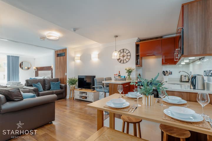 Modern 1-bedroom Studio By The Seaside - Sandbanks