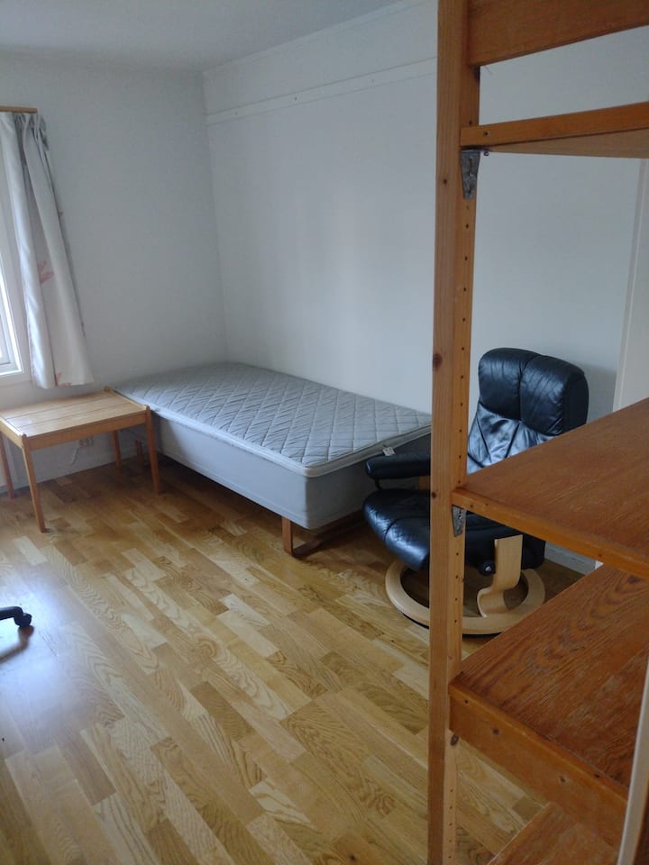 Leilighet Med Egen Inngang Og 2 Soverom - Småland