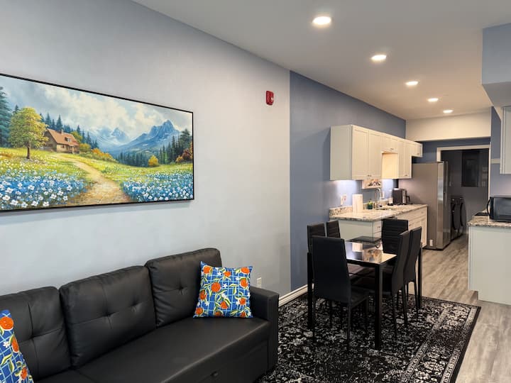 Green 102 New Apt 2 Mins From Sfa, Center Nac City - Nacogdoches, TX