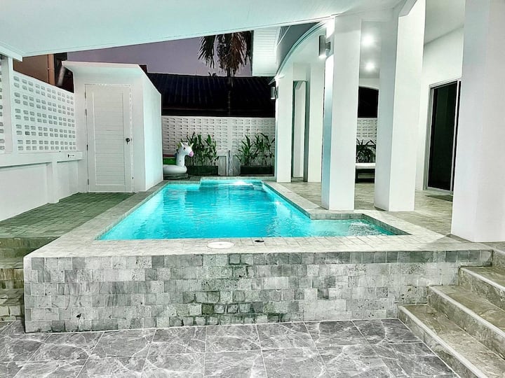 4bedroom Private Villa 1km Walk To Naihan Beach. - Phuket district, Thailand