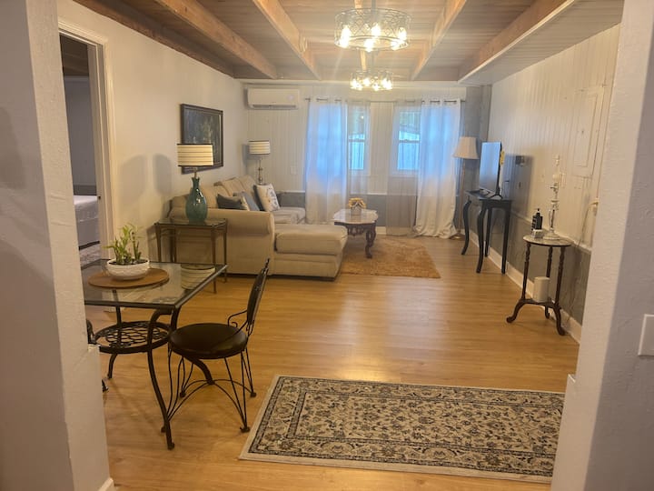 Quiet Specious King Br Cottage In Downtown Sanford - Lake Mary, FL