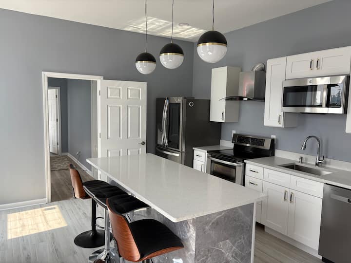 Stylish 2br/2ba • Patio • Walk To Otr & Stadium - Cincinnati