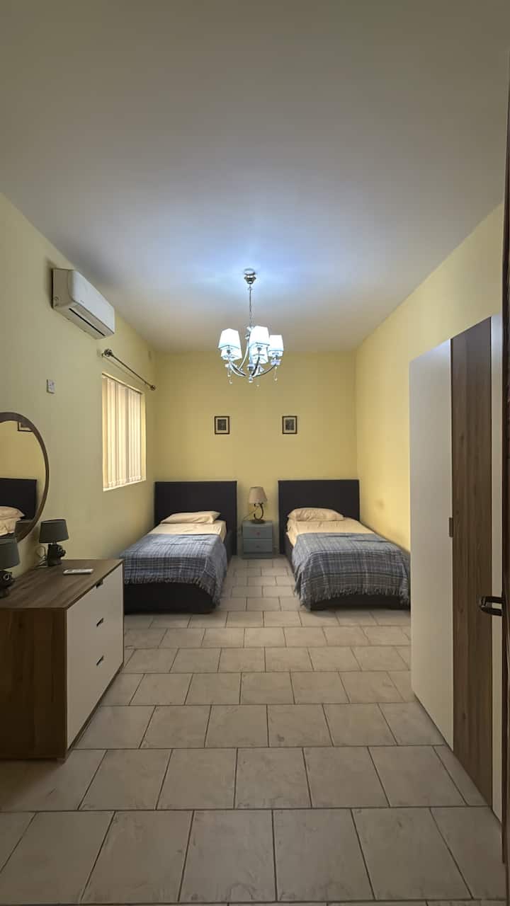 Carnation Spacious Apartment - Malta