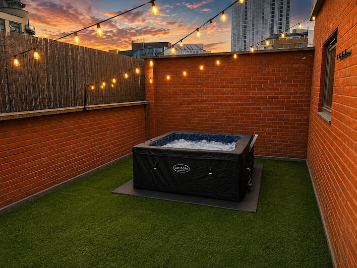 Penthouse | Hottub | Parking | Walk To Ao Arena - Manchester